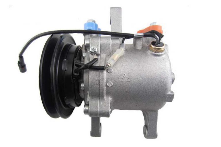 Compressor New Denso Aft. SV07E, Kubota SLV-95-2S, OE# 3C581-97590 ...
